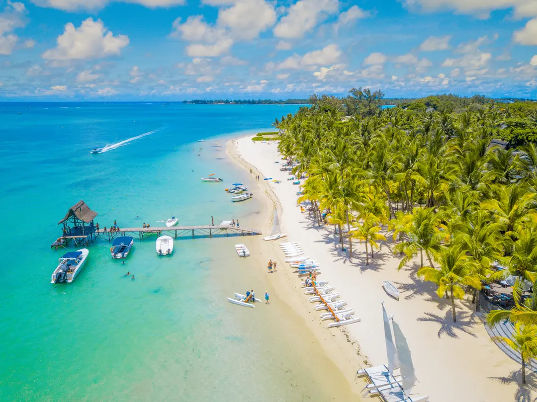 4-Day Adventure & Sightseeing Itinerary in Reunion Island with Friends ...